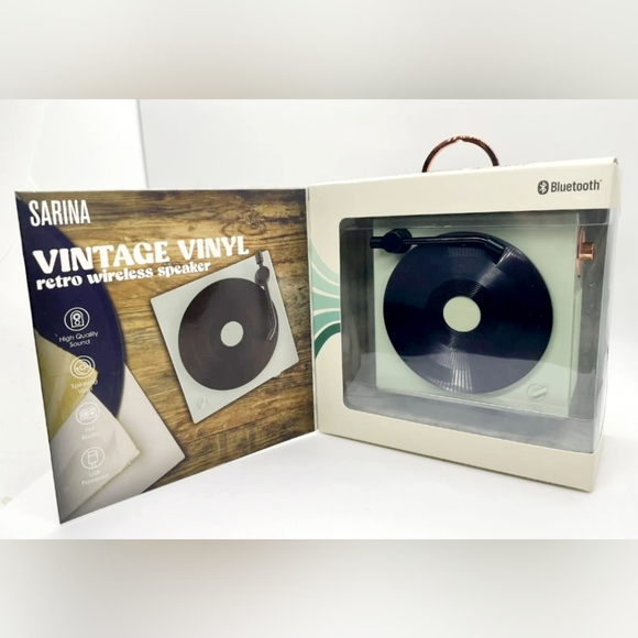 Sarina | Portable Audio & Video | Retro Green Vinyl Record Player ...